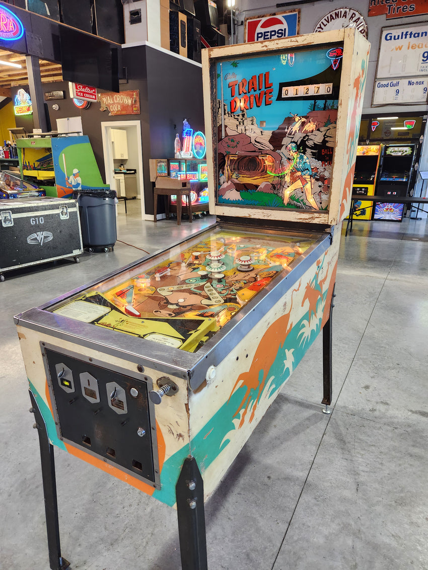 TRAIL DRIVE - 1970 Bally EM Pinball Machine - Shopped and WORKING ...